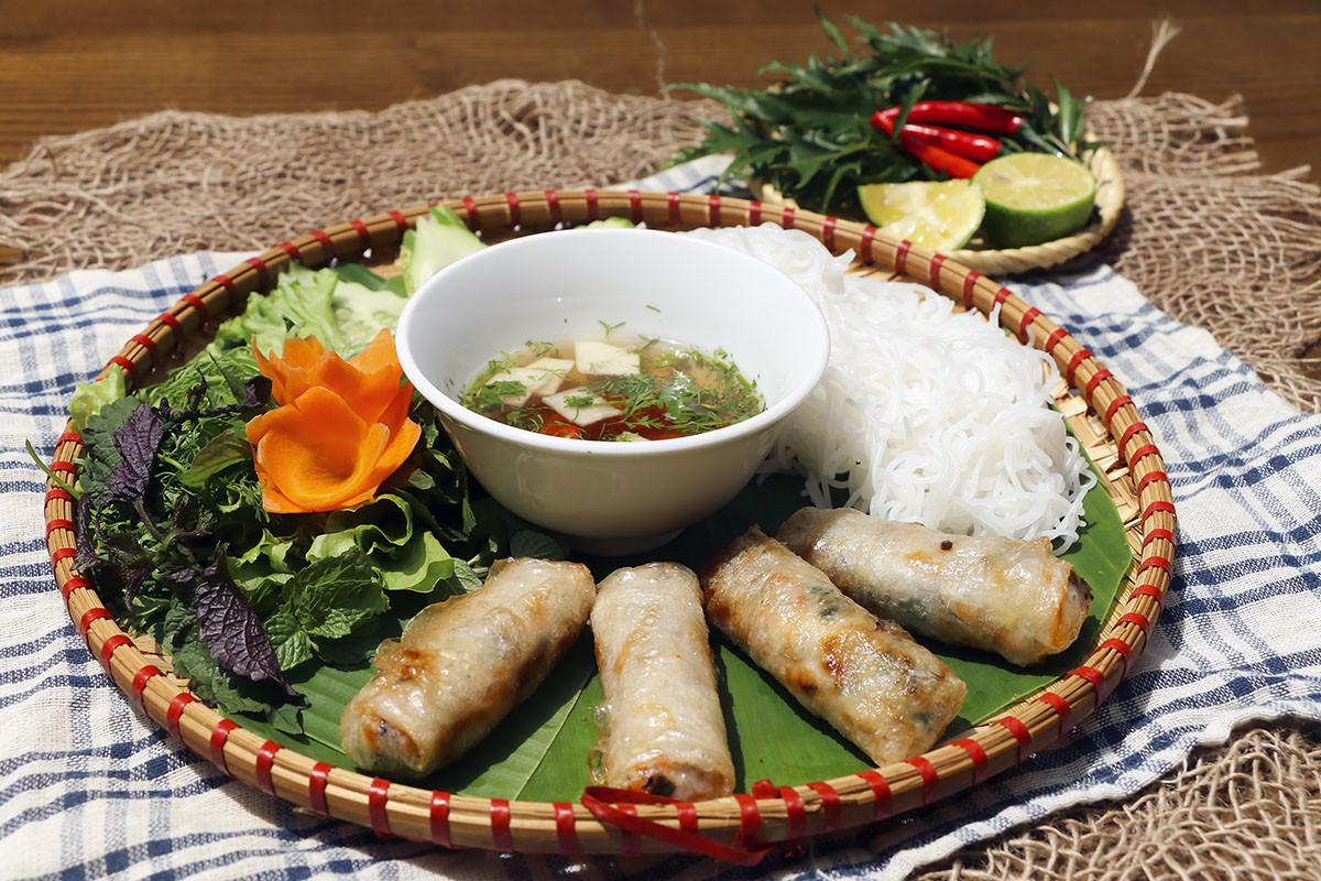 Cách làm bún nem đúng chuẩn Hà Nội đơn giản